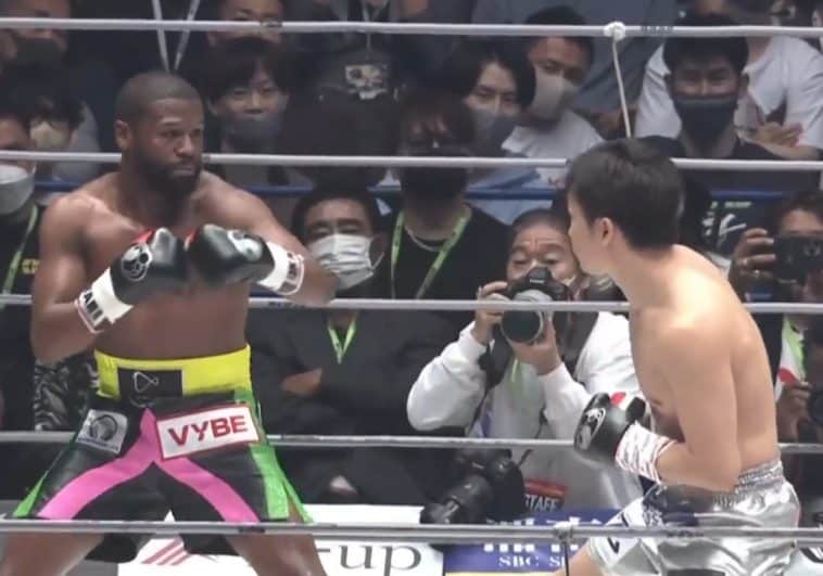 El increible KO de Mayweather a Asakura - GRUPO DERF
