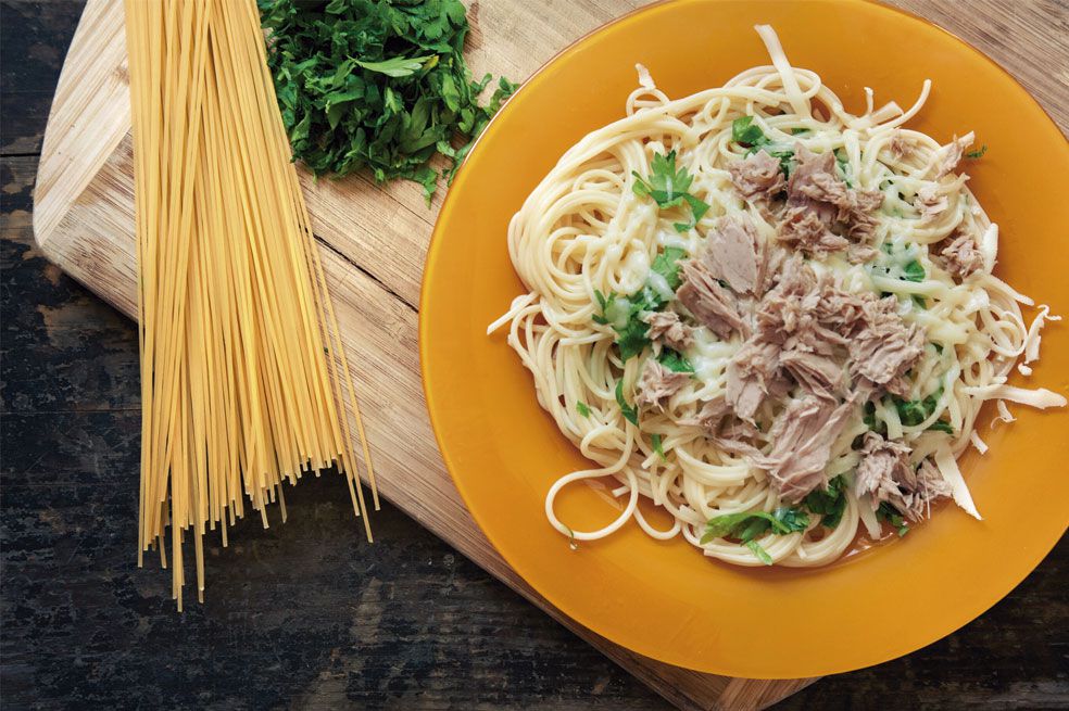 Receta rica de pasta con atún y verduras - GRUPO DERF