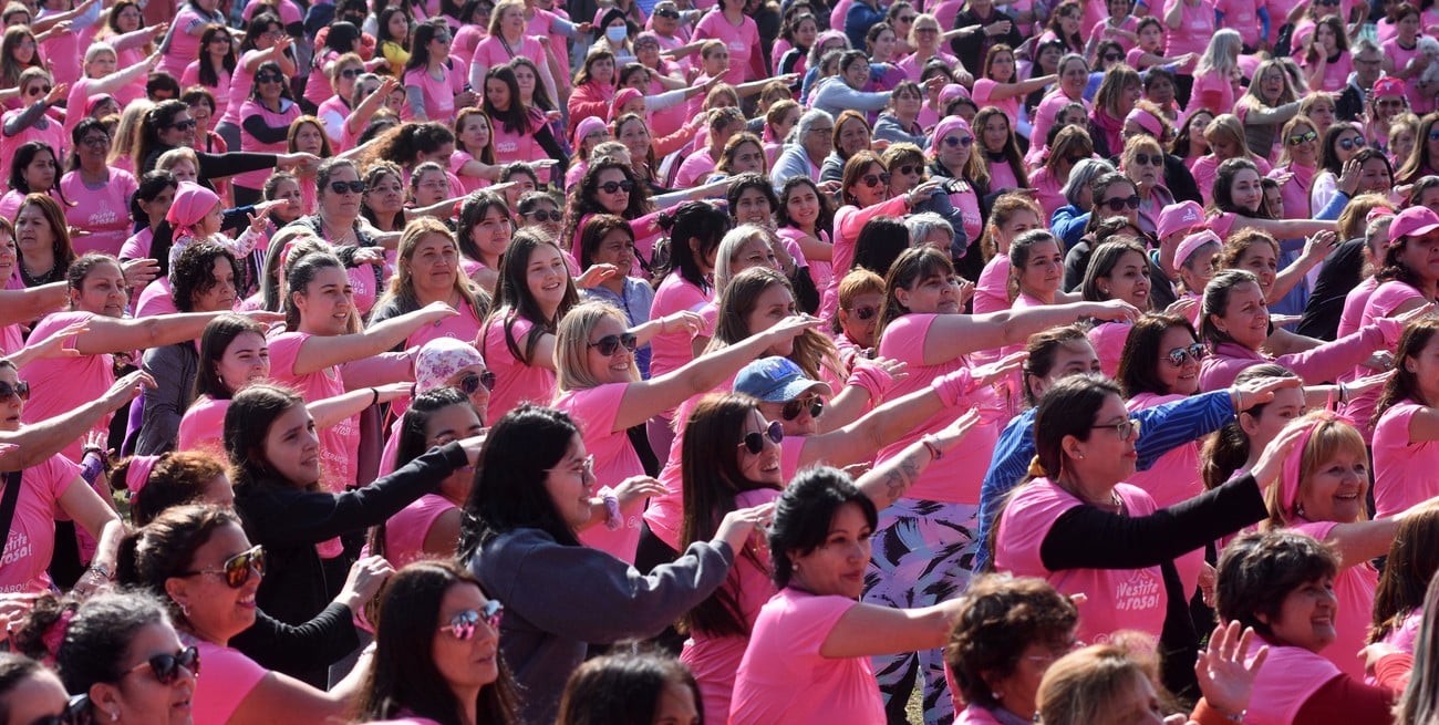 “Vestite de Rosa” en el Parque Federal - GRUPO DERF